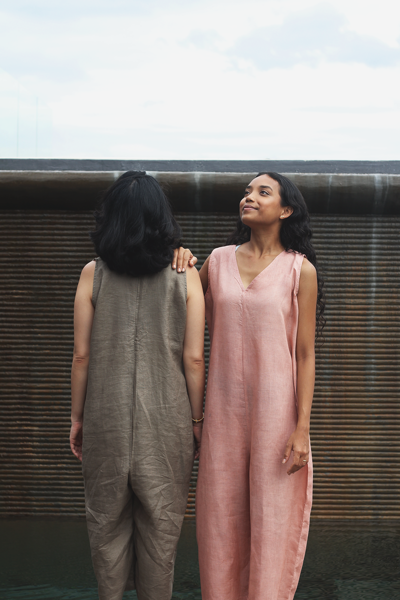 EASY JUMPSUIT – UNPLUG MOVEMENT SDN. BHD. (1306460-V)