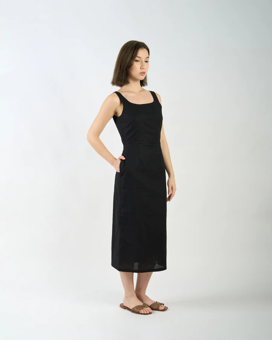 RIBBON BACK DRESS – UNPLUG MOVEMENT SDN. BHD. (1306460-V)