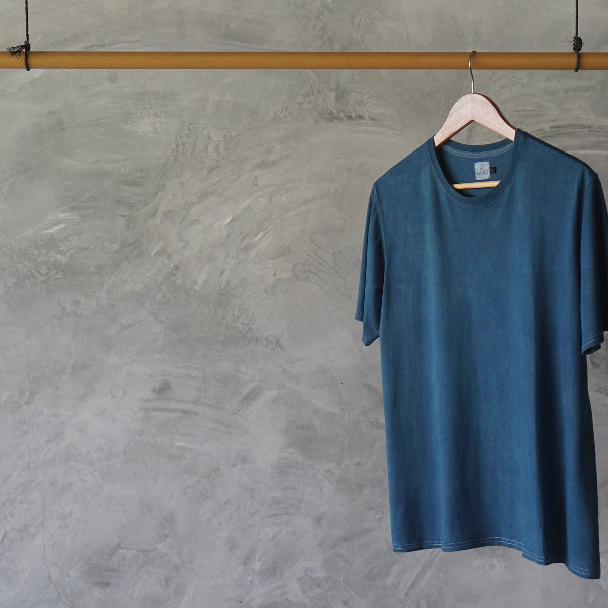 REGULAR FIT T-SHIRT NAVY – UNPLUG MOVEMENT SDN. BHD. (1306460-V)